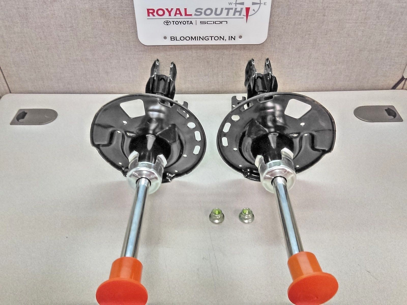 Toyota Highlander AWD/FWD 14-15 Front Strut & Insulator Boot Set ...