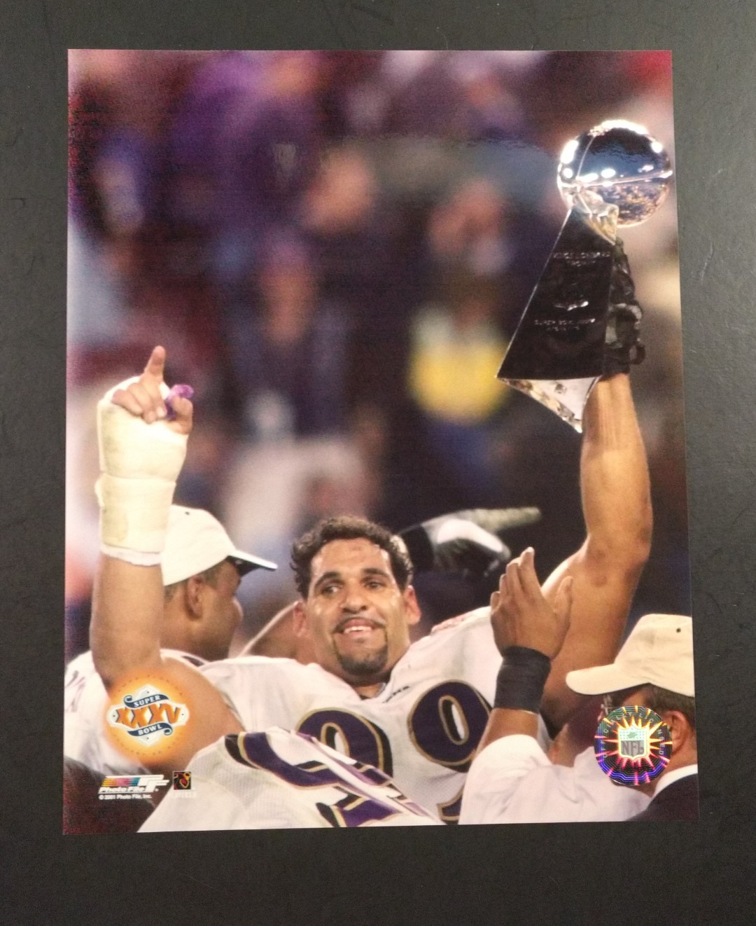 MICHAEL McCRARY Vince Lombardi Trophy SUPERBOWL XXXV 8x10 Photo ...