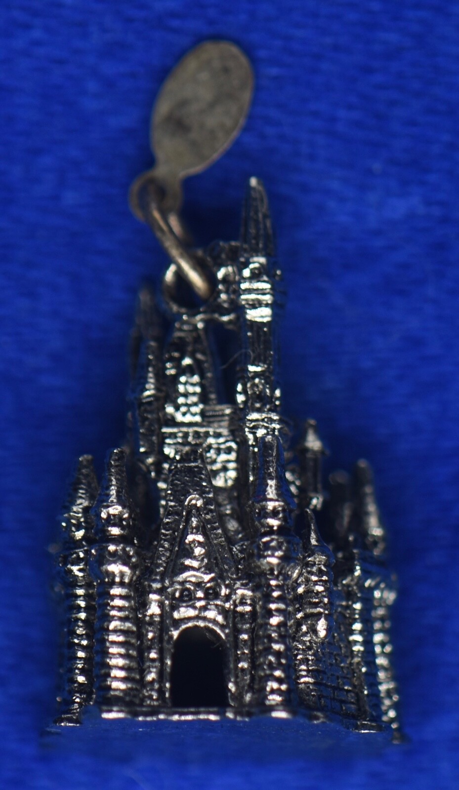 Vintage Sterling Silver- Walt Disney Production Castl… - Gem