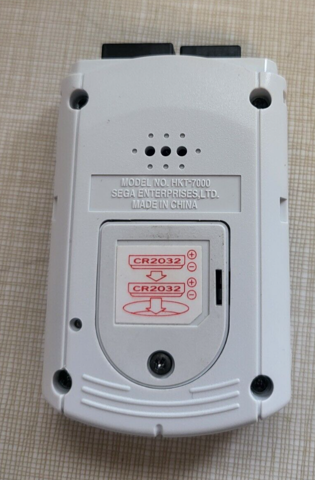 US SELLER-VMU + 2 BATTERIES Sega Dreamcast Visual Memory Unit HKT-7000 ...