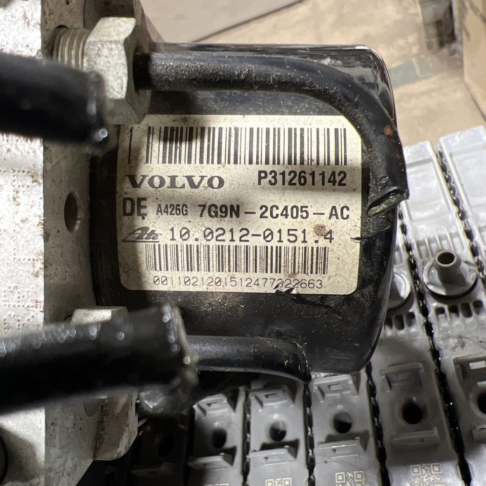 2005-2009 Volvo S80 V70 ABS Pump Anti Lock Brake Module 31261142 7G9N ...