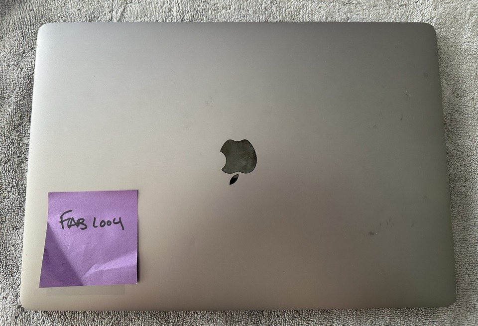 MACBOOKPRO 16IN 2.4 8-Core i9 Intel 4GB Gfx AMD Radeon Pro 5500M 1TB ...