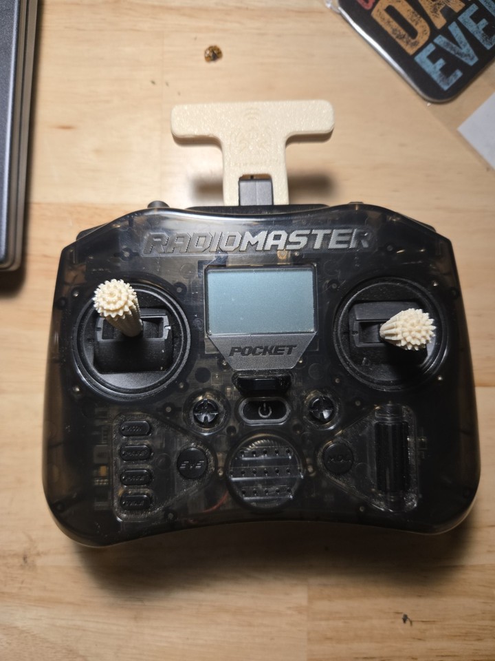 Walksnail Avatar Goggles X with patch antenna Radio master pocket elrs ...