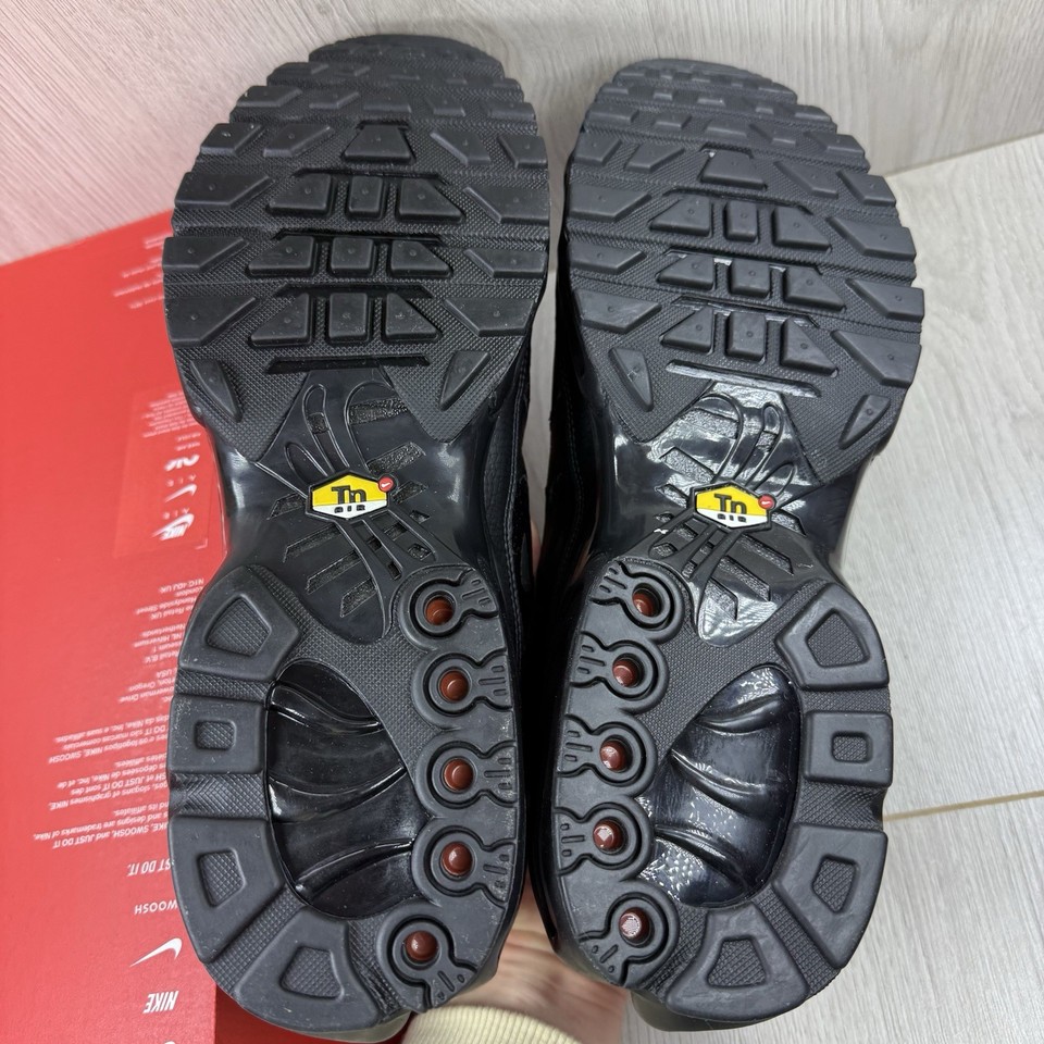 Nike TN Air Max Plus Trainers Triple Black Leather UK11.5 US12.5 EU47 ...