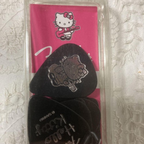 M Fender Guitar Pick Hello Kitty 12 Pieces | eBay