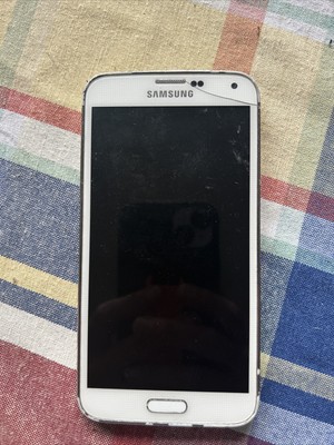 Samsung Galaxy S5 SM-G900P - 16GB - Shimmery White (Sprint) Smartphone ...