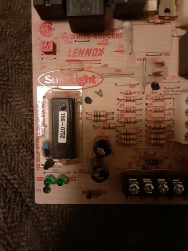 32M8801 White Rodgers 50A65-121-06 LENNOX Integrated Control Circuit ...