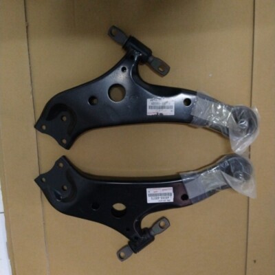 Genuine Lexus front lower control arm set 48069-48070 , 48068-48070 | eBay