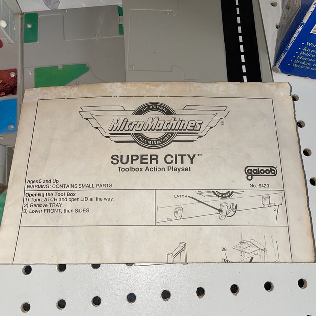 Galoob 1988 Micro Machines Super City Toolbox Playset W/box 95 Complete ...