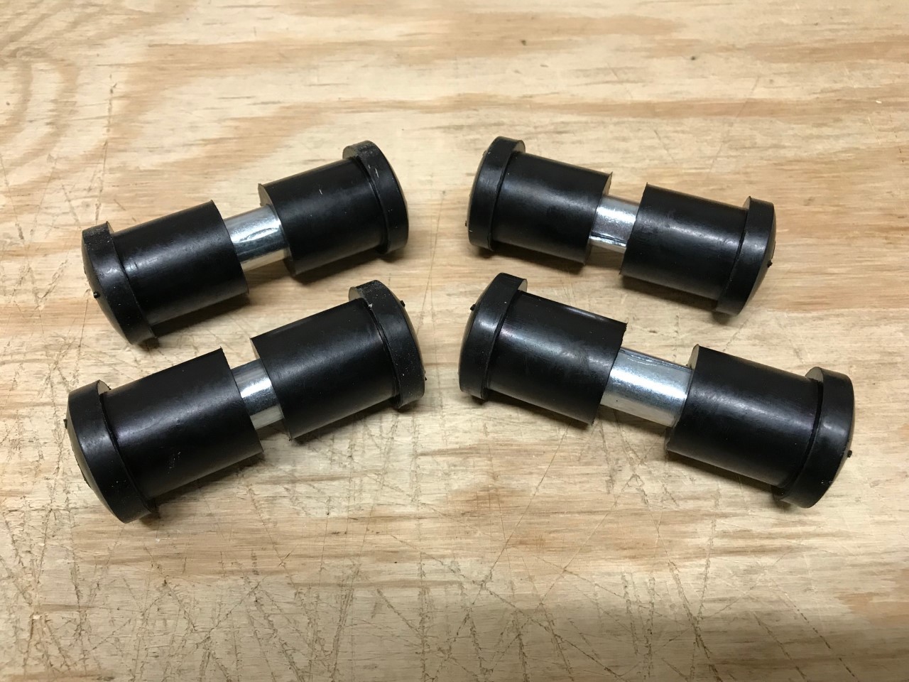 87-95 Jeep YJ Wrangler Leaf Spring Shackle Bushing Kit 52002552 18272. ...