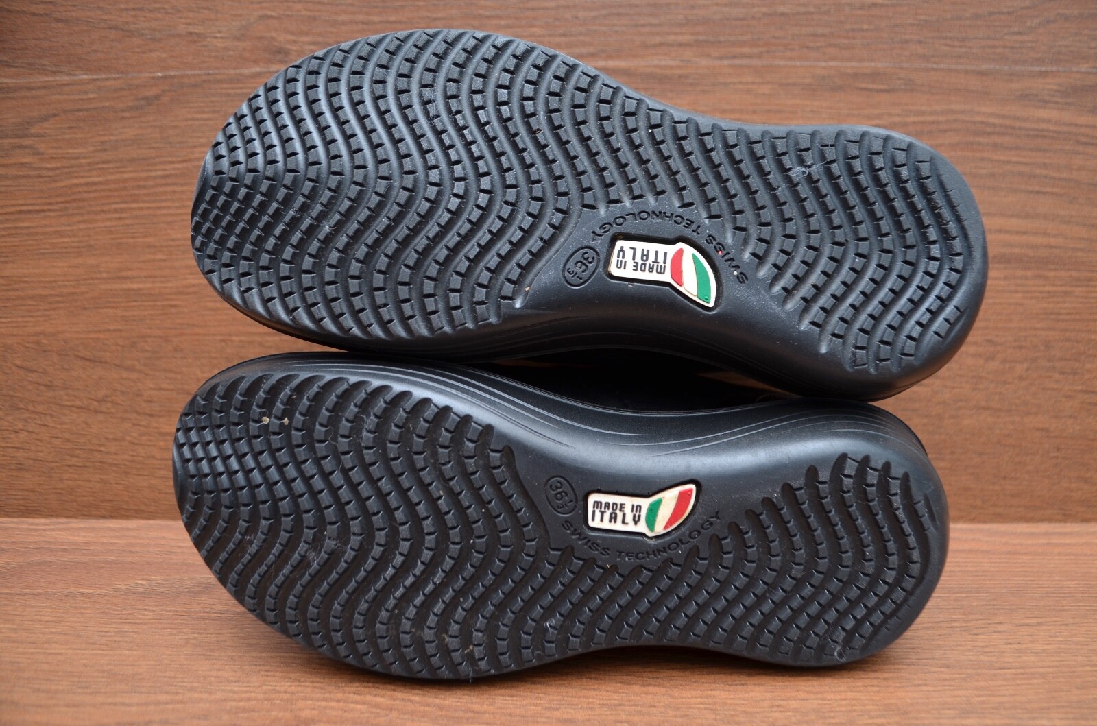 KyBoot / Kybun Bern W caviar sz 36.5 / US 6.5 / UK 3.5 - Gem