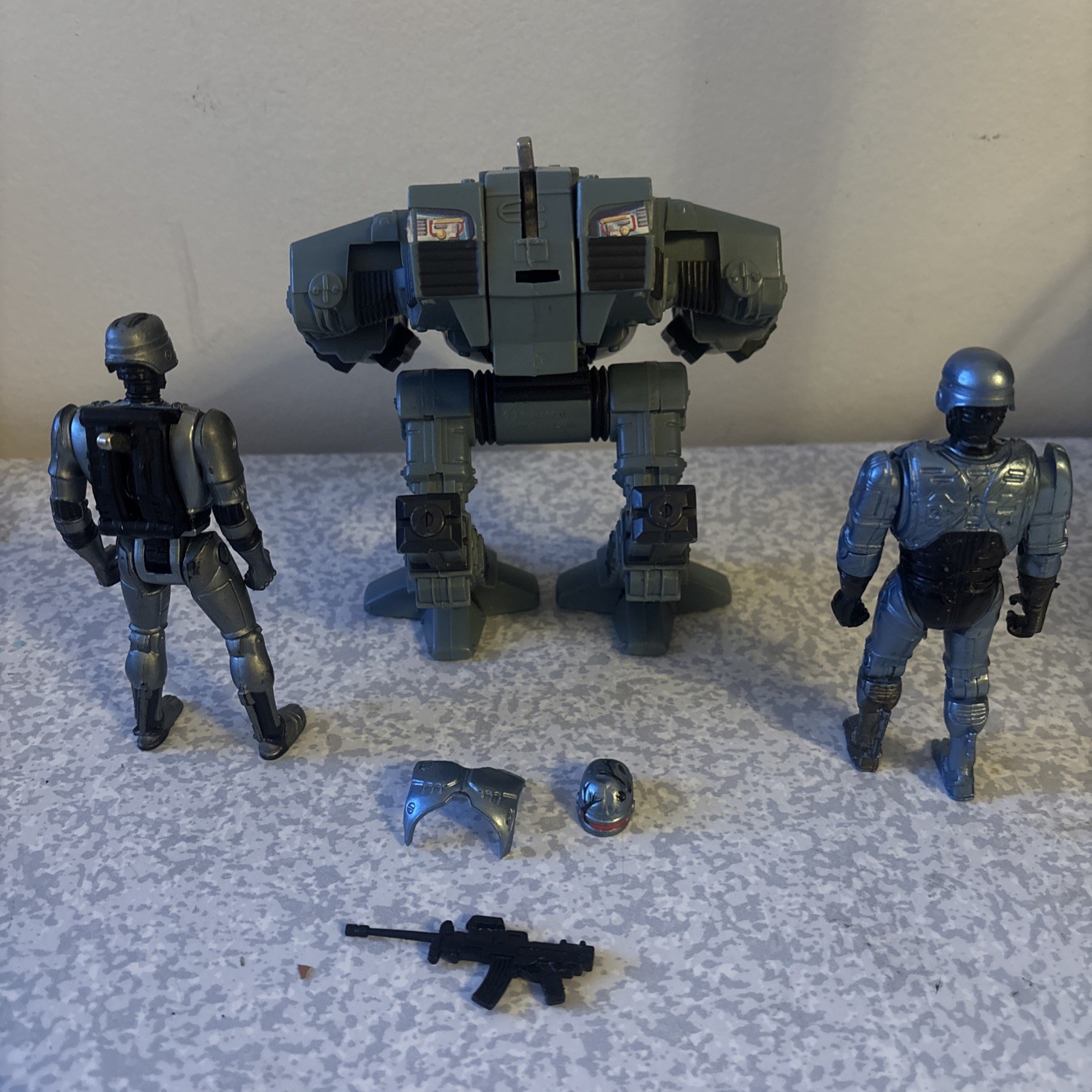 VINTAGE ROBOCOP ED 260 / 209 FIGURE KENNER ORION 1989, 2 x robocops ...