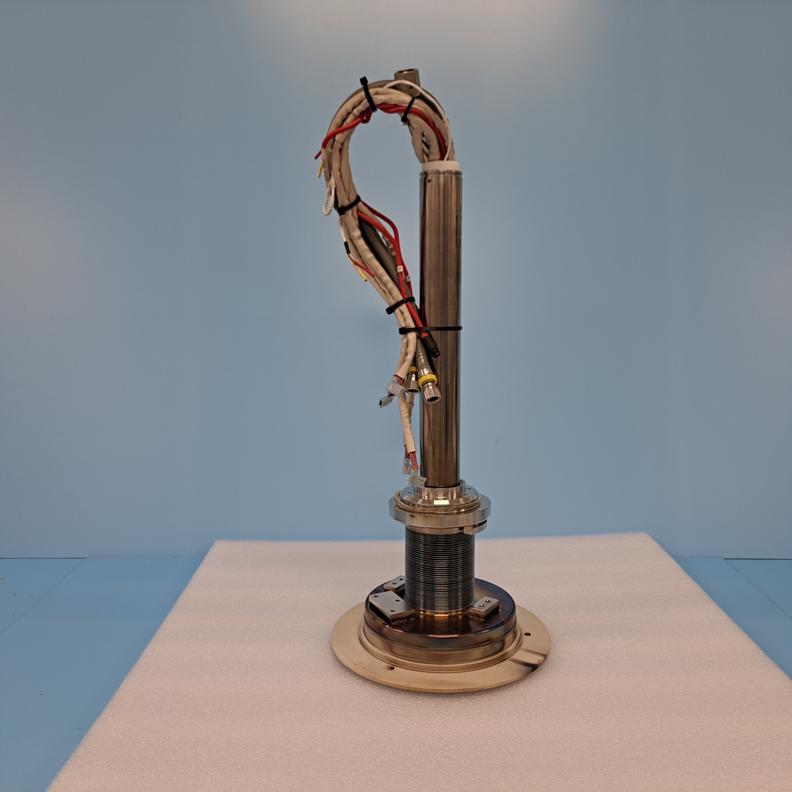 303-0101 AMAT APPLIED 0010-01926 HEATER ASSY, 8" JMF BIASED ELECTRODE ...