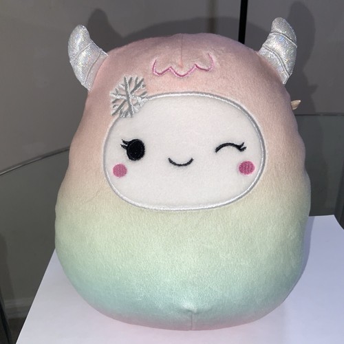Yara the Yeti Squishmallow 7.5” Winking Snowflake Plush Holiday ...