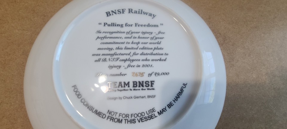 BNSF Railway Pulling for Freedom Plate #7675 of 490000 | eBay