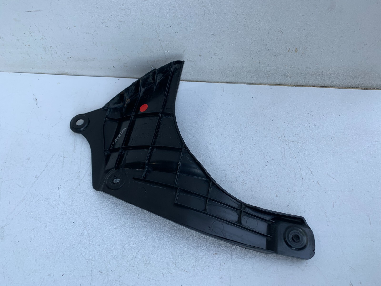 2007-2010 TOYOTA AVALON FRONT LEFT FENDER APRON SEAL 53737-06040 OEM 07 ...