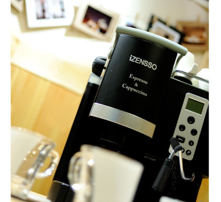 iZENSSO Auto Multi Espresso Machine INS 8650 LCD Simple Perfect Flavour ...