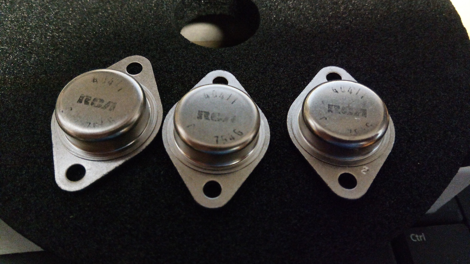 Set of 3 RCA NPN 40411 8e Che Power Transistors for sale online | eBay