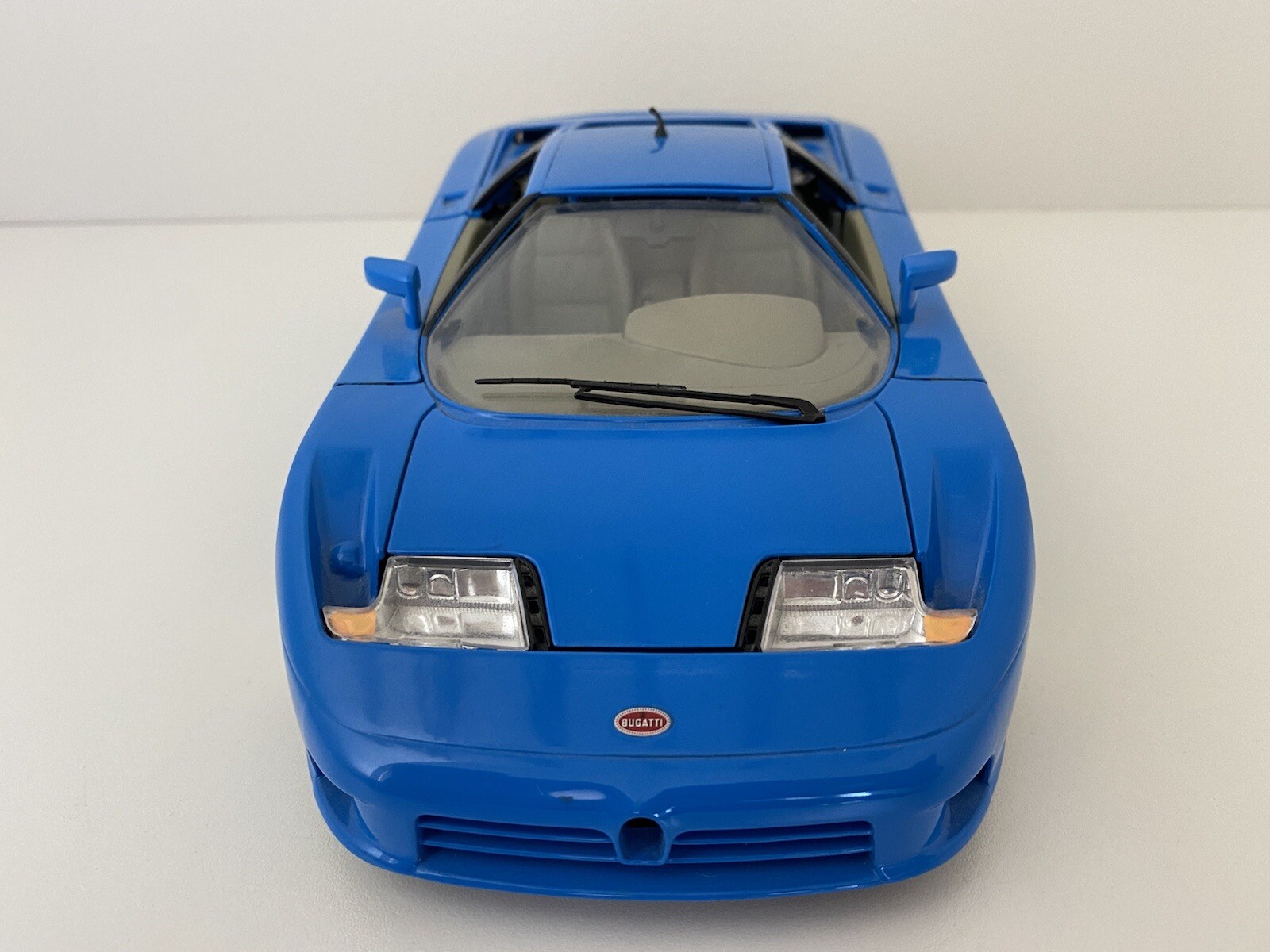 Burago Bugatti 11GB 1991 1:18 Blue Diecast Car Vehicle | eBay