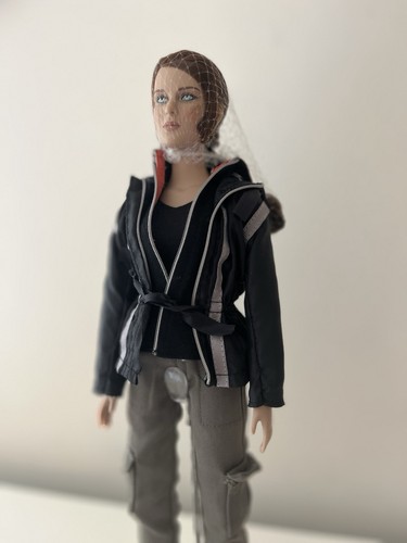 TONNER TYLER 2012 HUNGER GAMES KATNISS EVERDEEN Jennifer Lawrence 16 ...
