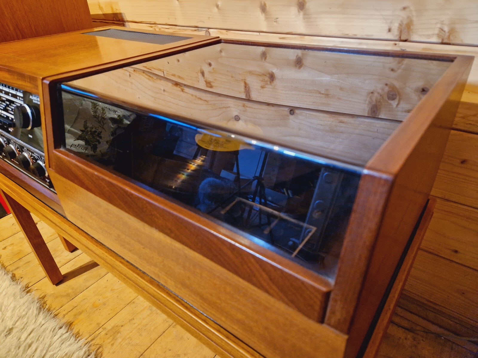 Timewarp vintage Hacker GAR1000 Radiogram Record Player + Teak Stands ...