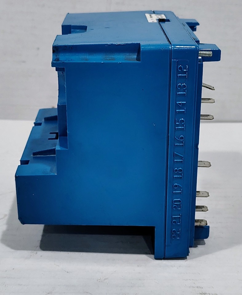 Honeywell RM7840M1017 Microprocessor-Based Burner Controller Untested ...