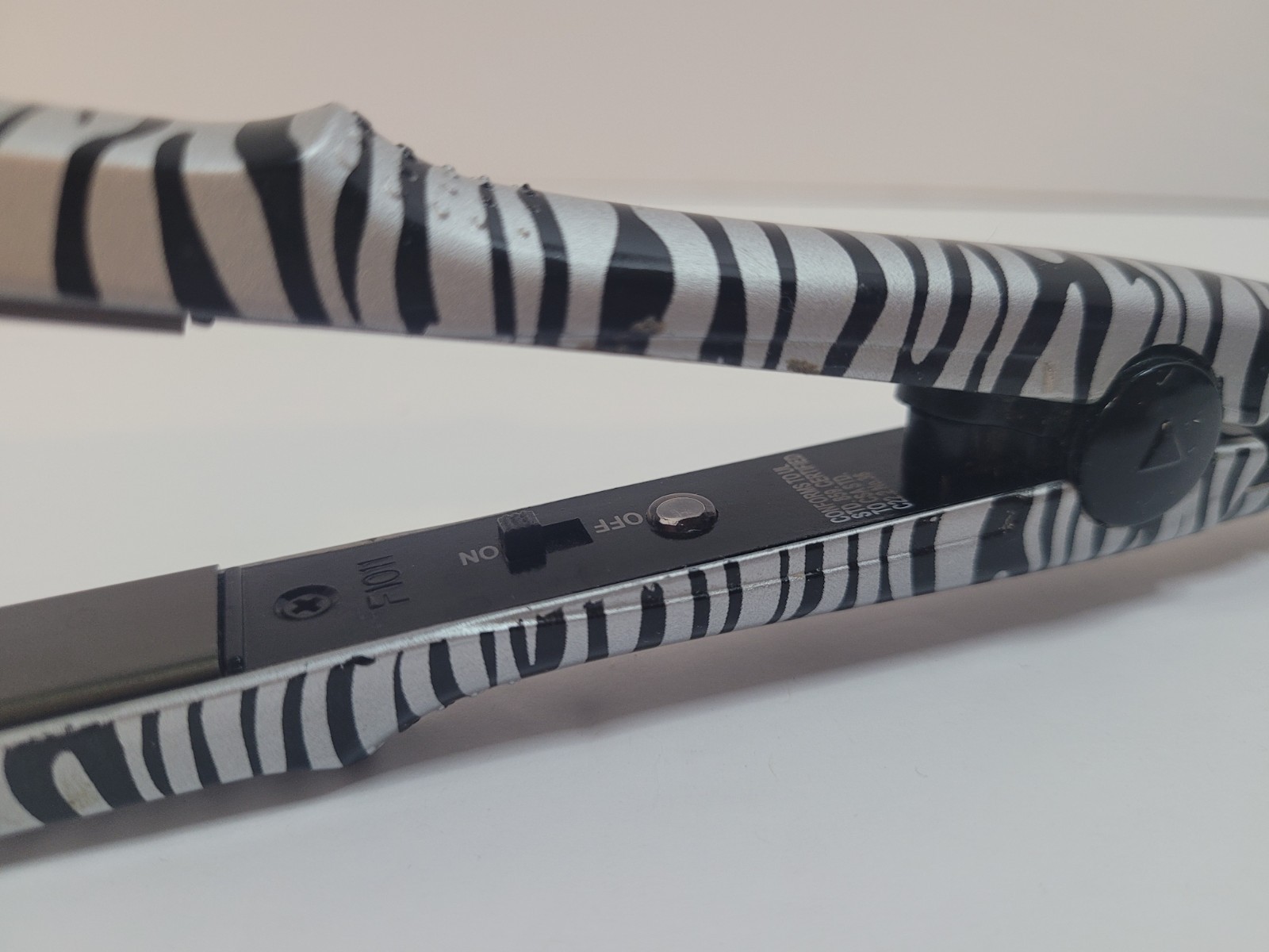 Cortex International Travel Straightener 1/2" Flat Iron Mini Fast Hot ...