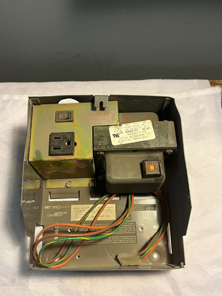 Johnson Controls Metasys AS-XFR100-1 Controller (NO COVER) | eBay
