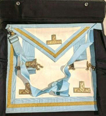 England - Vintage Masonic Regalia Case