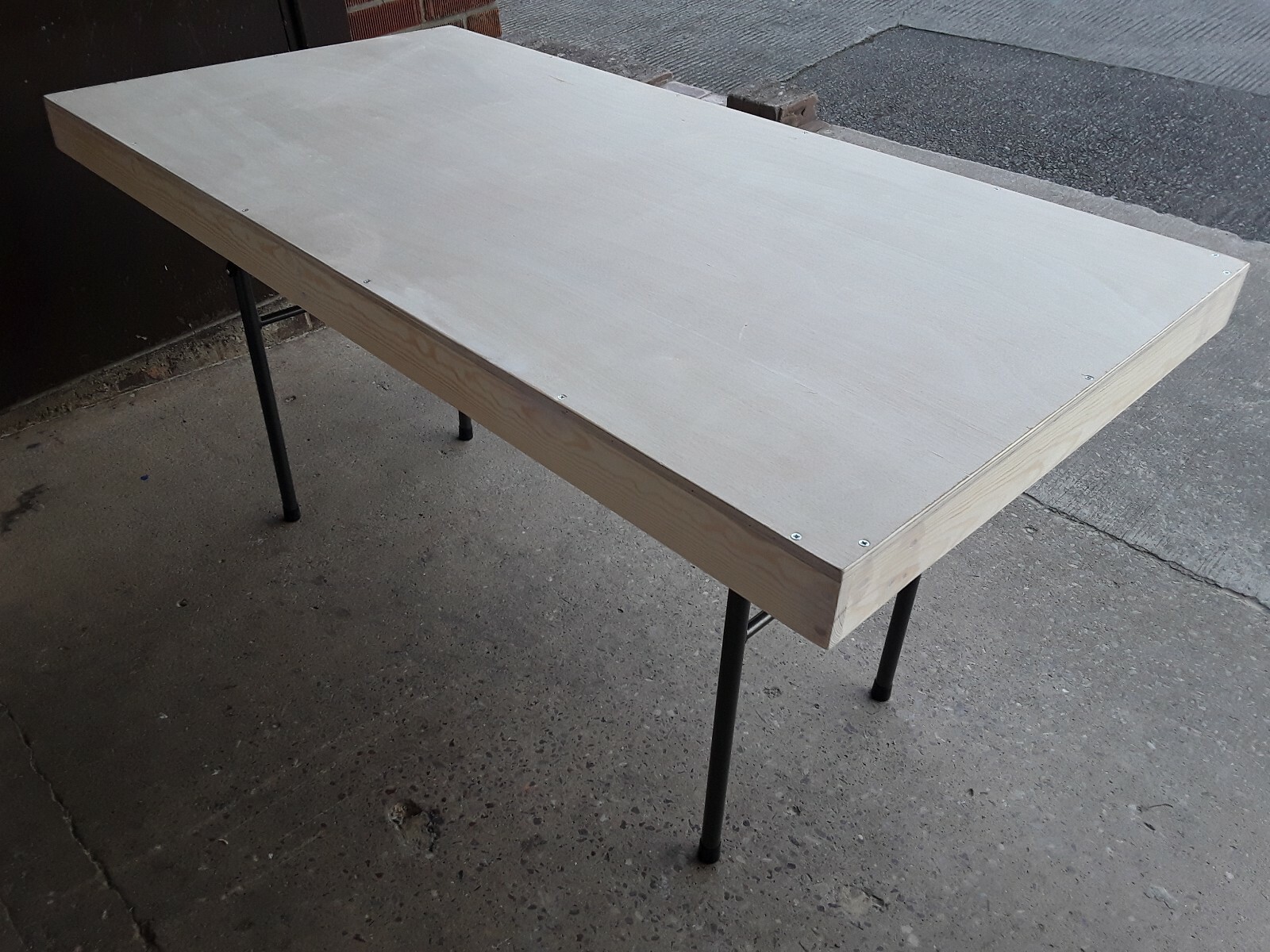 Model Railway Baseboard Plywood Top with Metal Folding Legs 5ft x ...