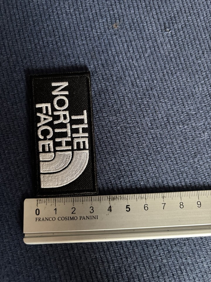 LOTTO 5PZ - TOPPA TERMOADESIVA THE NORTH FACE PATCH (LEGGERE BENE ...