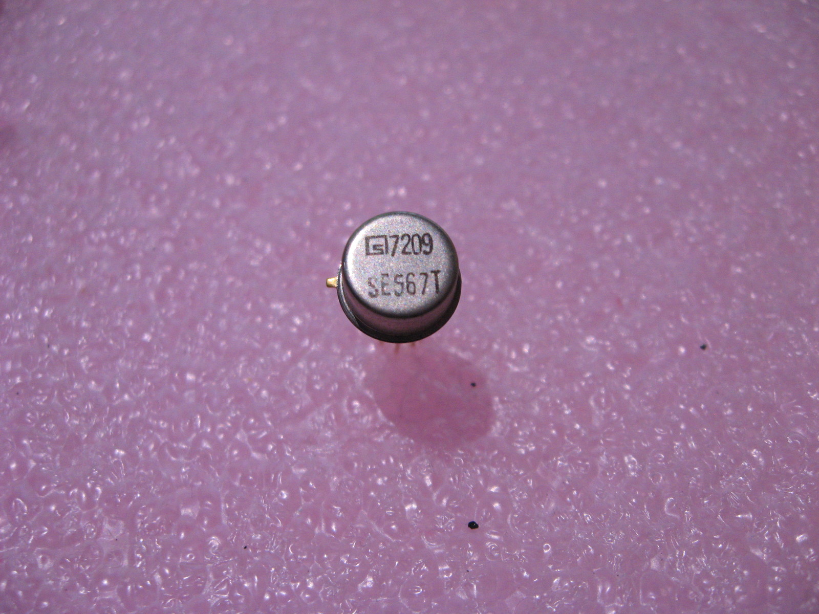 Qty 1 SE567T Signetics Tone Decoder IC Metal Can NE567 - NOS | eBay