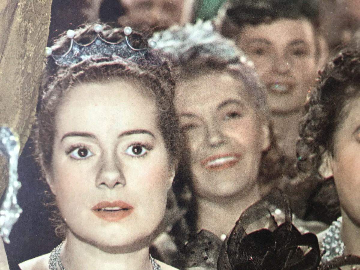 Elsa Lancaster's Instagram, Twitter & Facebook on IDCrawl