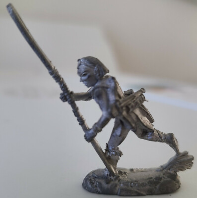 RAFM Fantasy Player Characters 3916 FEMALE ELF RANGER WITH STAFF 25mm ...