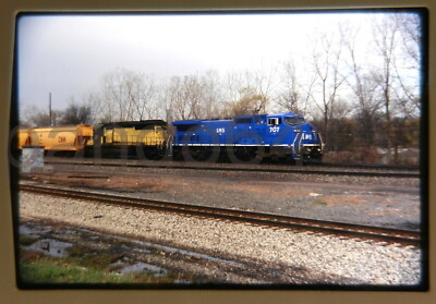 2 RR TRAIN Slide LMSX Locomotive Management Services #707 C40-8W Diesel ...