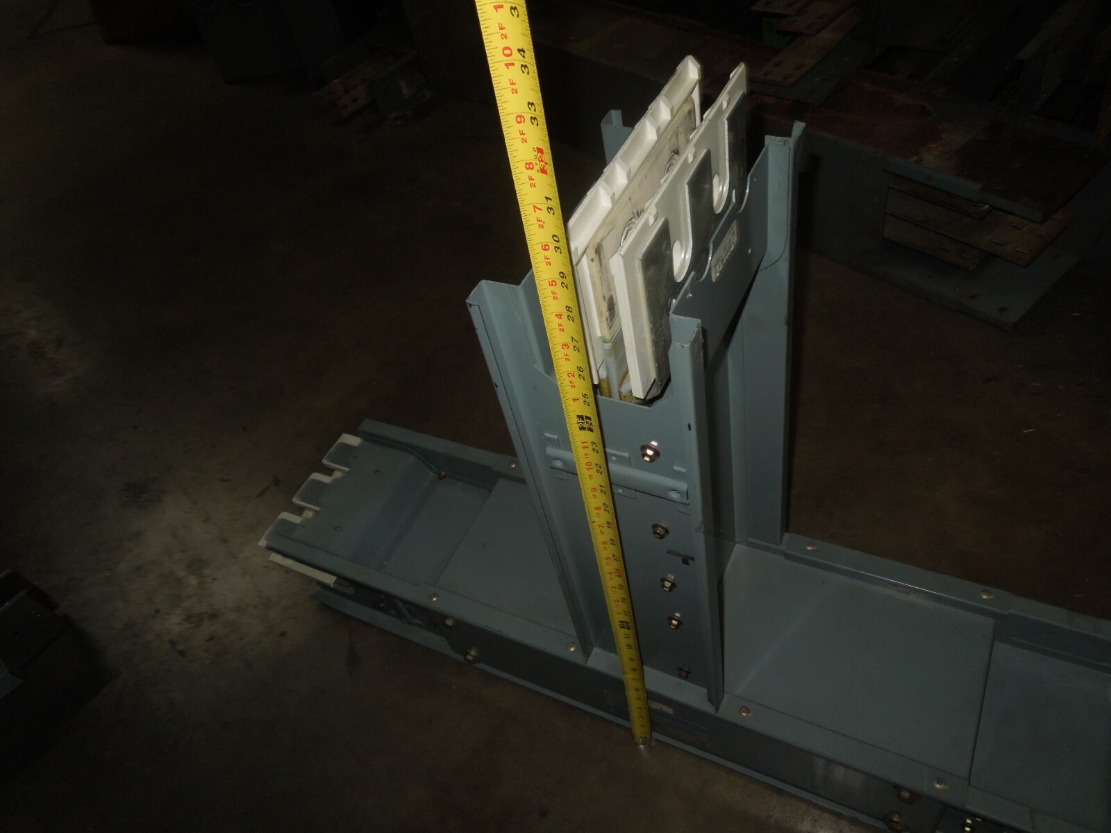 Westinghouse Pow-R-Way 1600A 3Ph 3W Ground Aluminum Busway Feeder ...