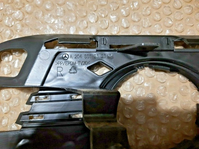 MERCEDES Mercedes-Benz OEM 08-11 C300 Front Bumper-outer Grille Right ...