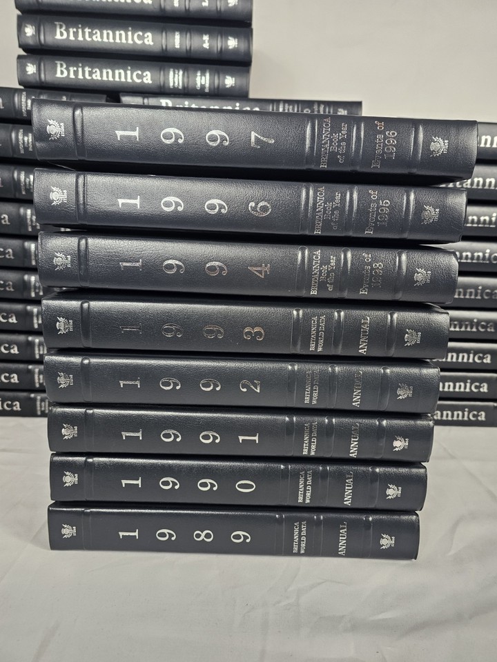 Encyclopedia Britannica 15th Edition Platinum 1990 32 Vol Set + 8 ...