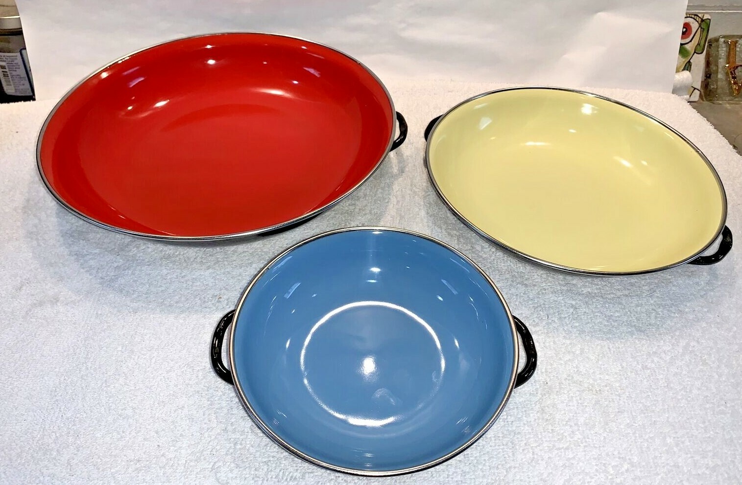 3 vtg Yugoslavian Enamel Skillet Saute Nesting pans Emo-Frite Celje mid ...