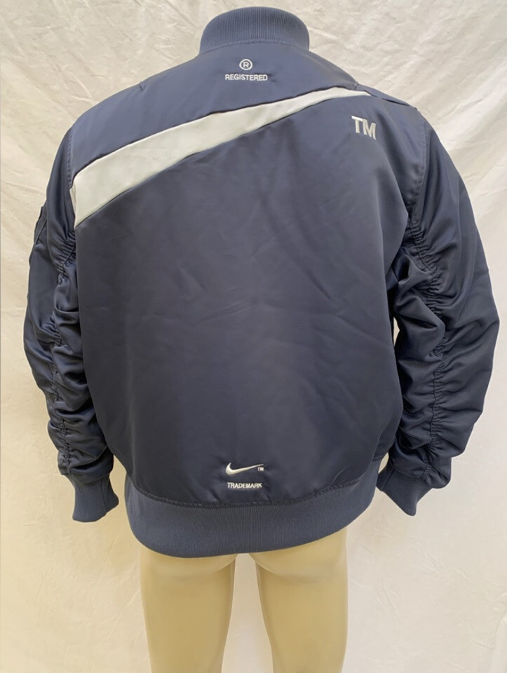 NWT $170 Nike Men's Size Large Reversible SYNFL Swoosh NWT $170 Nike Men's Size Large Reversible SYNFL Swoosh