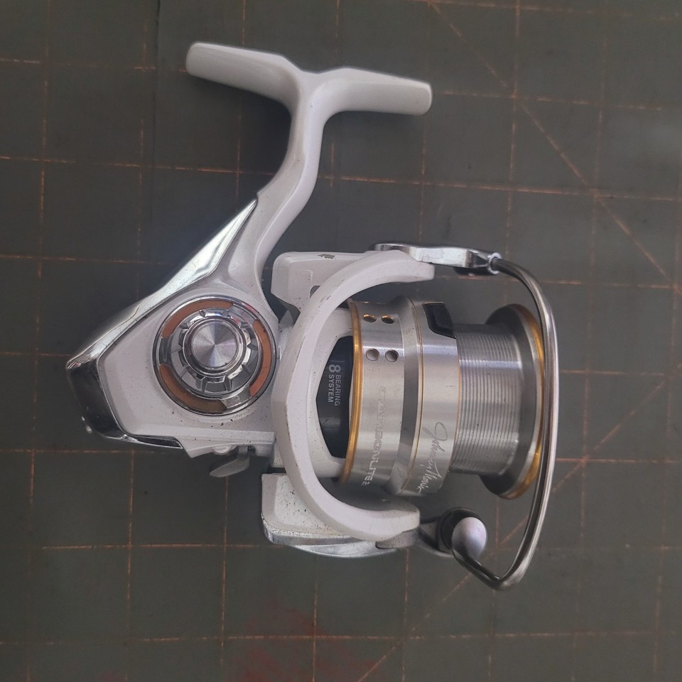 Bass Pro Shops Johnny Morris Carbonlite 2.0 Spinning Fishing Reel 6.2:1 ...