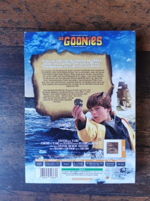Die Goonies Mediabook Cover C Blu-ray + DVD Nameless Nr. 045/333 | eBay.de