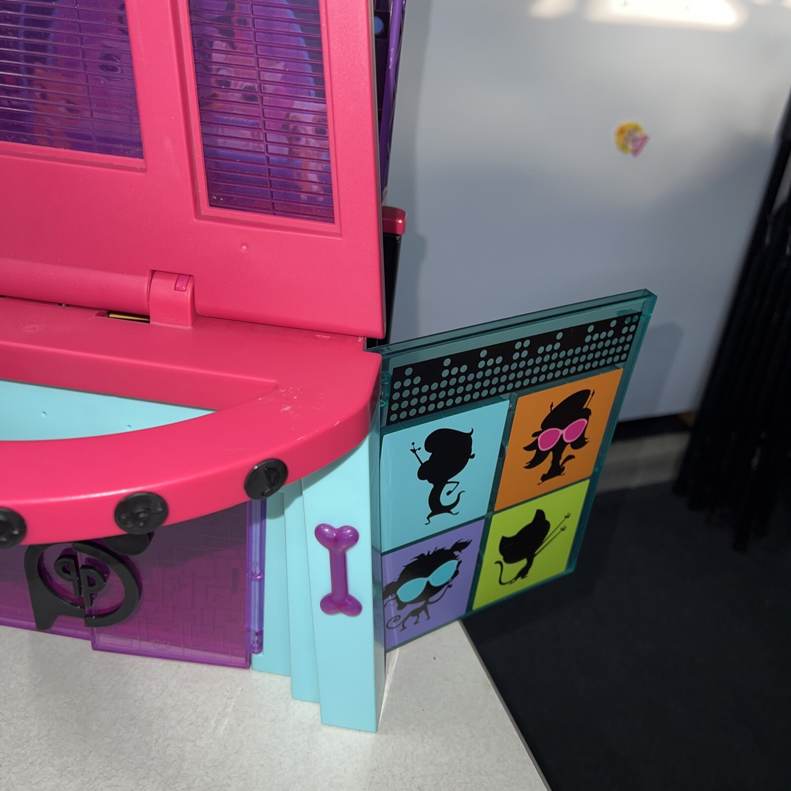 LPS 2014 Pawza Hotel Playset Lights Sound Music Littlest Pet Shop Stage ...