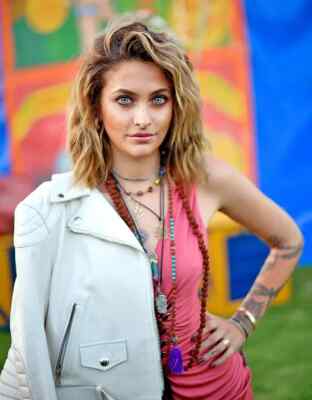 BEAUTIFUL PARIS JACKSON 8X10 Photo | eBay