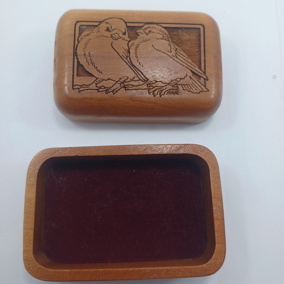 Wind Up Music Box Birds Trinket Box Wood Id Like TO Teach The World To ...
