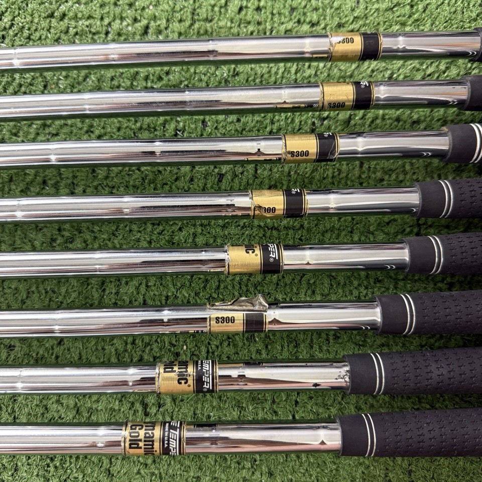 Nike VR TW Tiger Woods Blades Iron Set 3-PW Dynamic Gold S300 Stiff ...