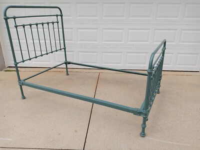 1900-1950 - Iron Bed Rails
