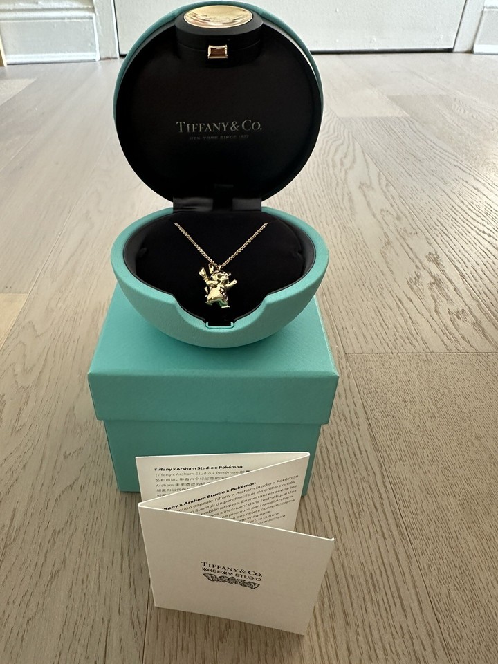 Tiffany & Arsham Studio & Pokémon Small Pikachu Pendant in 18k Gold ...