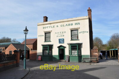Photo 6x4 Bottle and Glass Inn A look at the pub in the centre of the ...