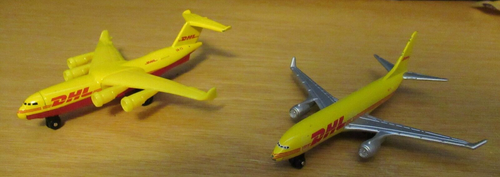 Matchbox Sky Busters (SB-71) Boeing 737-800 and (SB-72) Sky Cargo: DHL ...